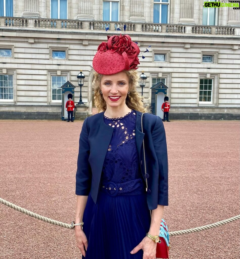 Actress Suzannah Lipscomb HD Instagram Photos and Wallpapers May 2024 ...