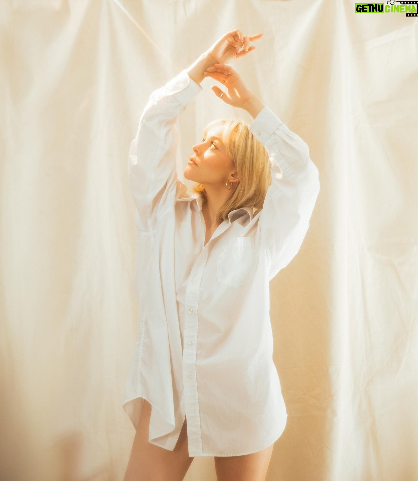 Taylor Hickson Instagram – me living in ur memory | Gethu Cinema