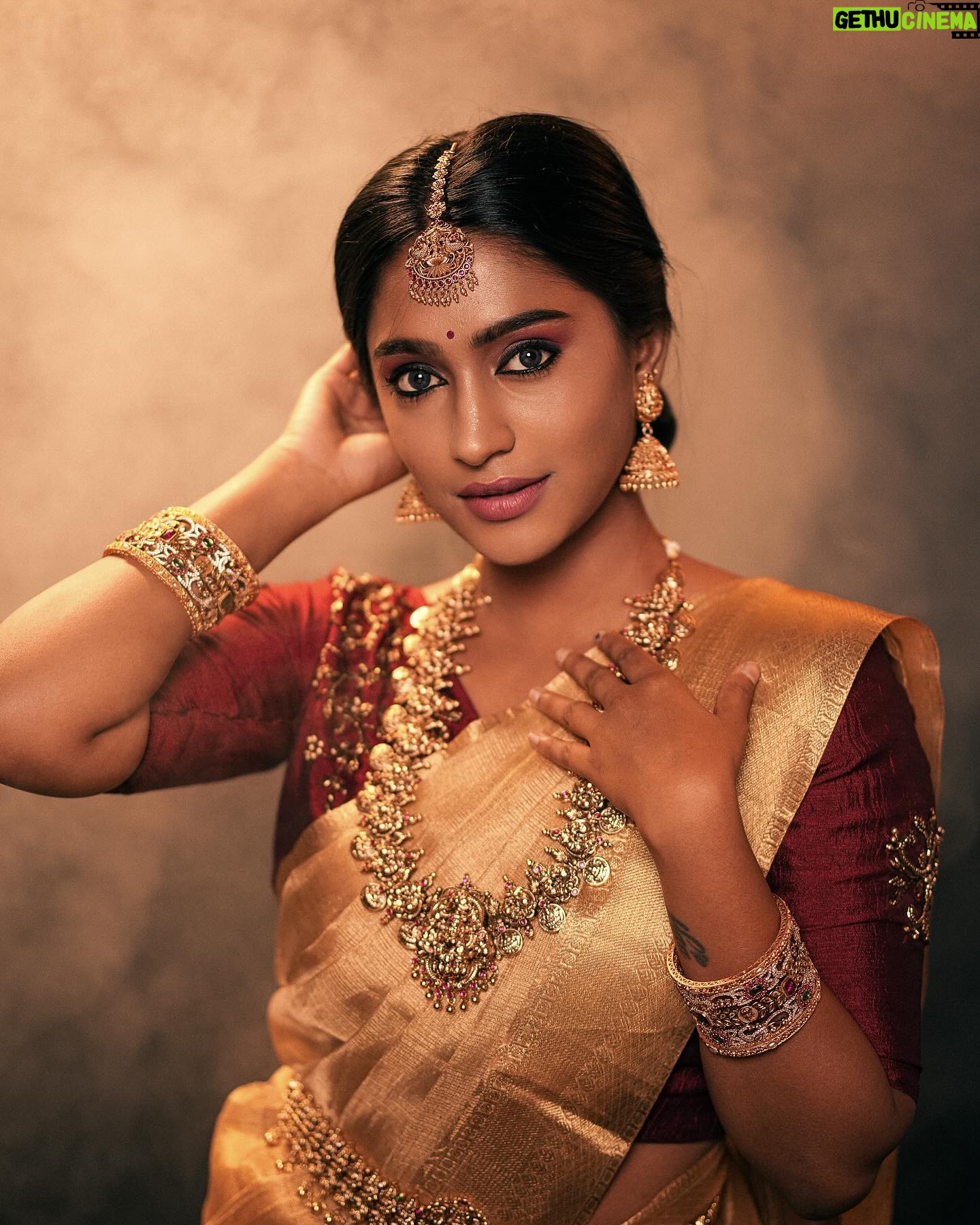 Teja Venkatesh Instagram – One doesn’t just wear attire but embraces a ...
