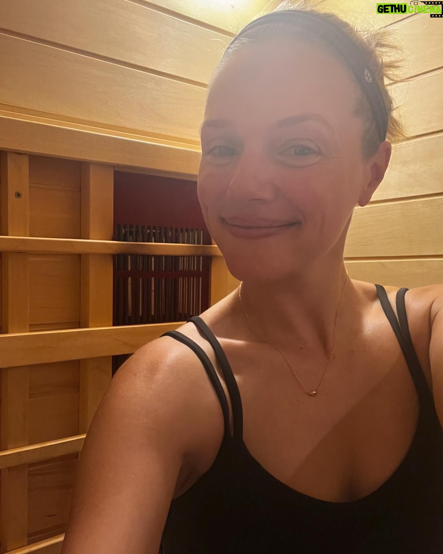 Tracy Spiridakos Instagram – A little infrared sauna on this snowy ...