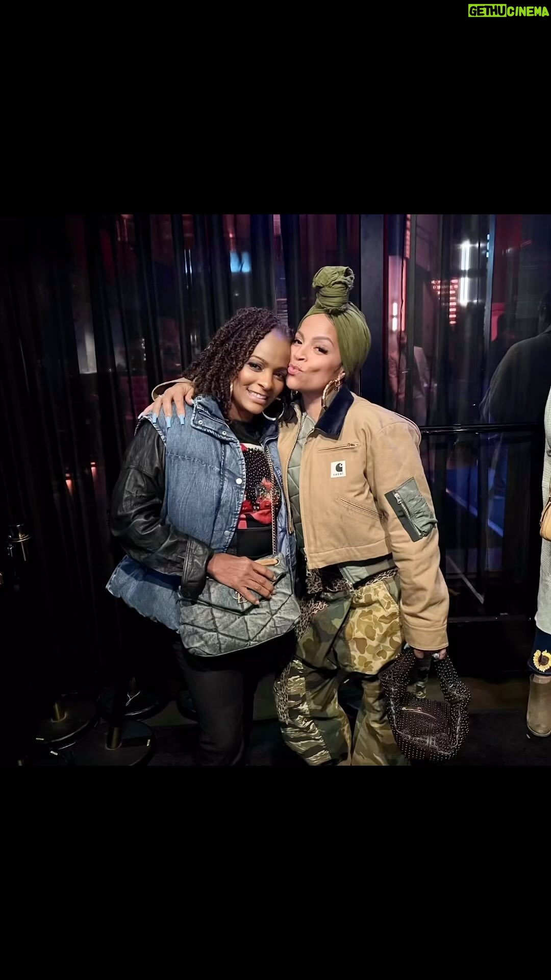 Vanessa Bell Calloway Instagram – #happybirthday to my little sissy ...