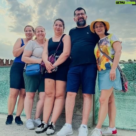 Veda Yurtsever Instagram – Yılı fena özetlememiş İPhone;)) | Gethu Cinema