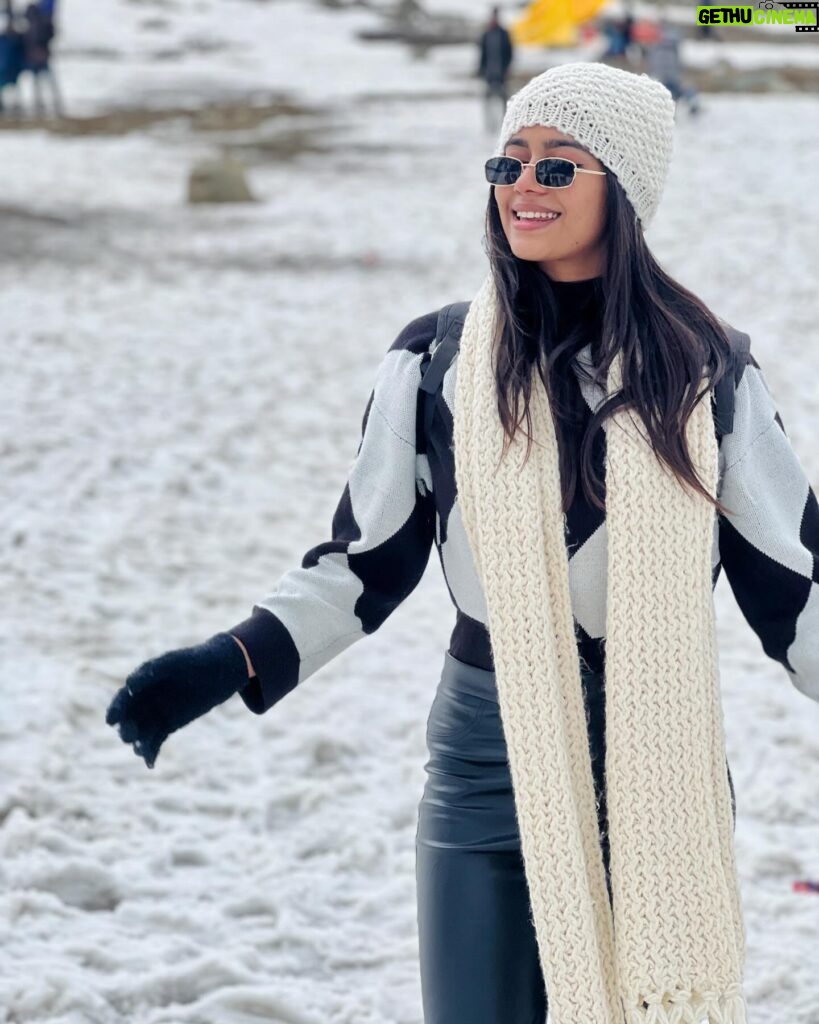 Actress Vinsu Rachel Sam HD Instagram Photos and Wallpapers May 2024 ...