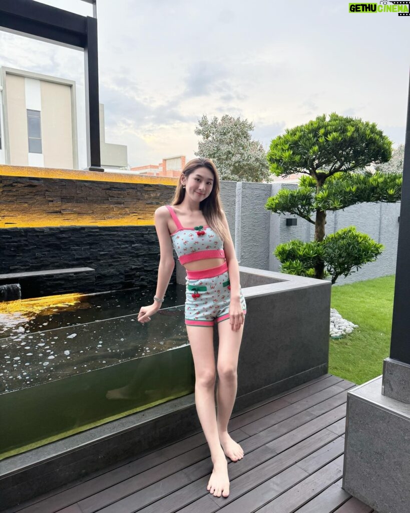 Actress Yang Guang Ke Le HD Instagram Photos and Wallpapers May 2024 ...