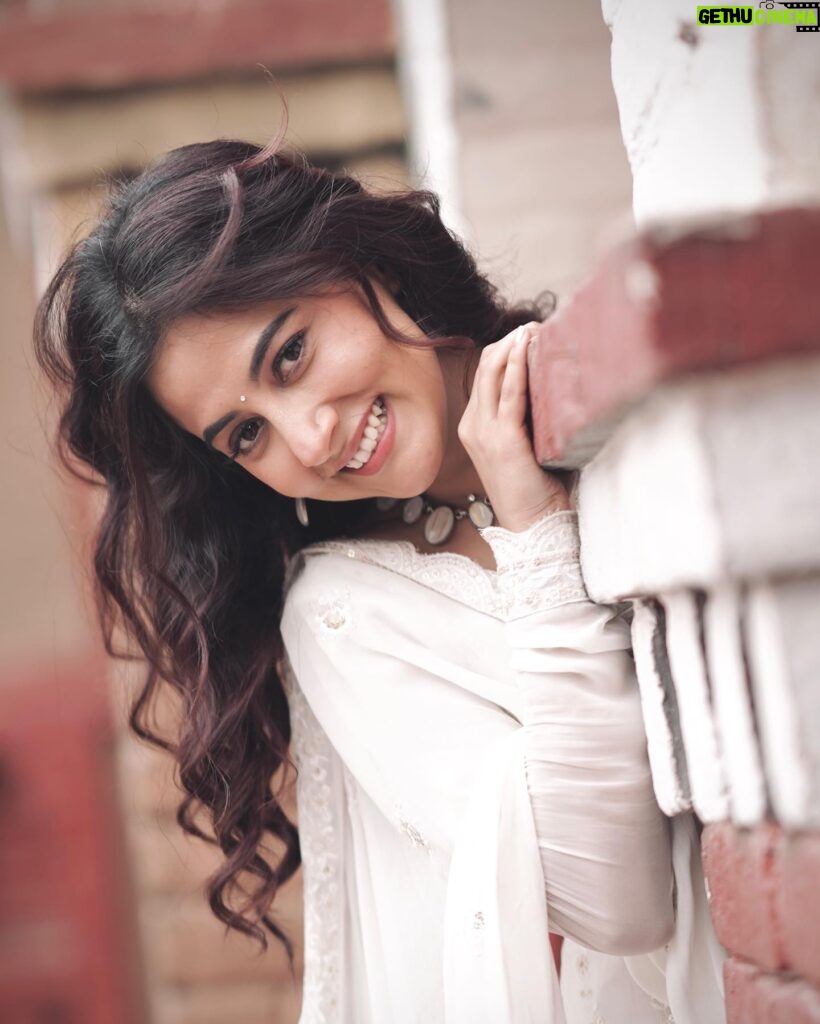 Actress upma Sharma HD Instagram Photos and Wallpapers June 2024 ...