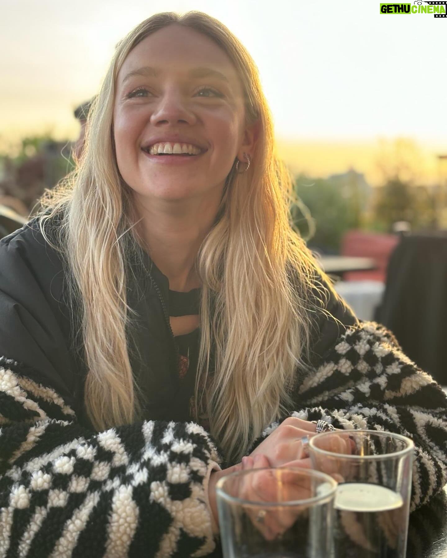 Actress Áine Rose Daly HD Instagram Photos and Wallpapers June 2024 ...
