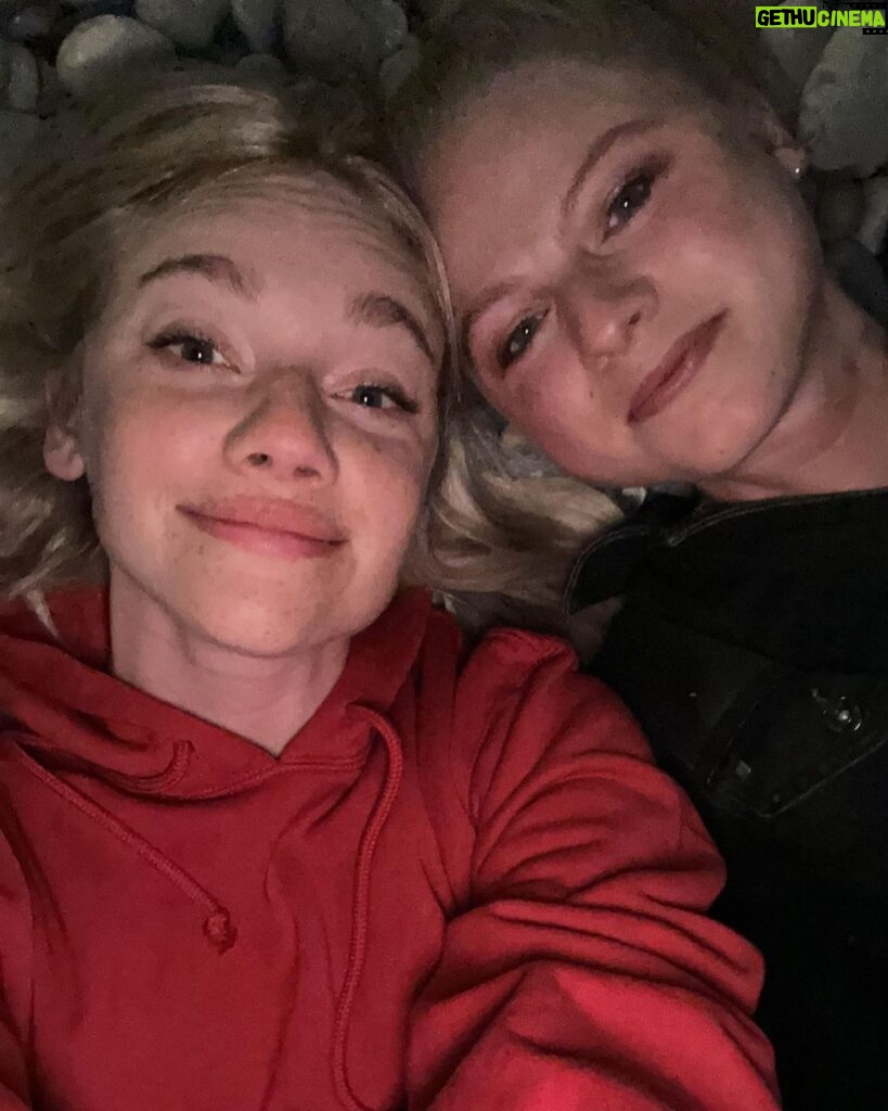 Actress Áine Rose Daly HD Instagram Photos and Wallpapers October 2023 ...