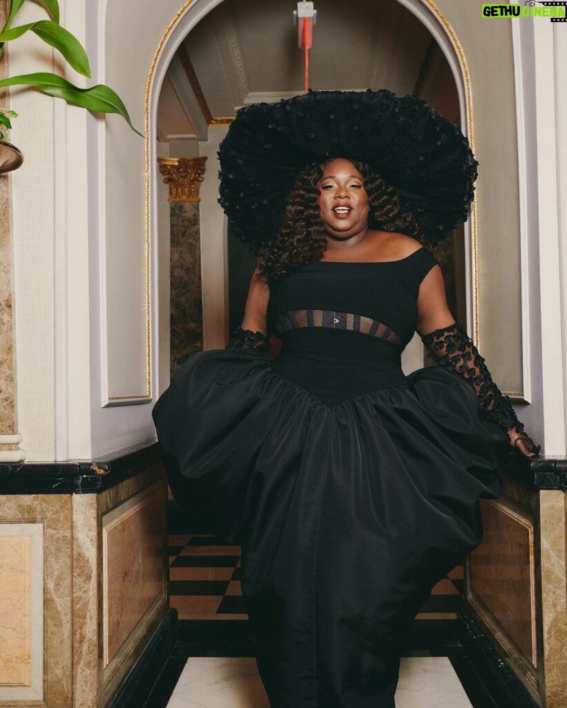 Actor Alex Newell HD Instagram Photos and Wallpapers June 2023 | Gethu ...