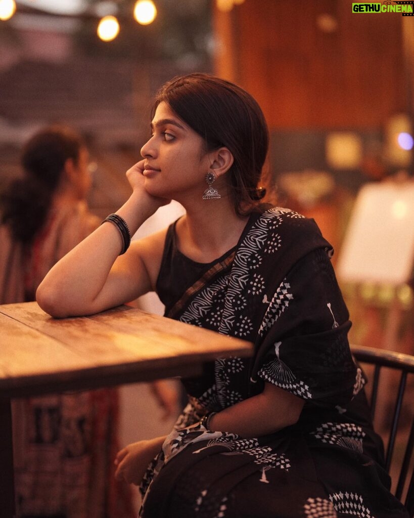 Actress Ananthika Sanilkumar HD Instagram Photos and Wallpapers April ...