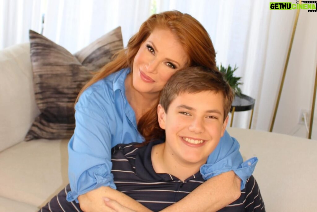 Actress Angie Everhart HD Instagram Photos and Wallpapers May 2024 ...