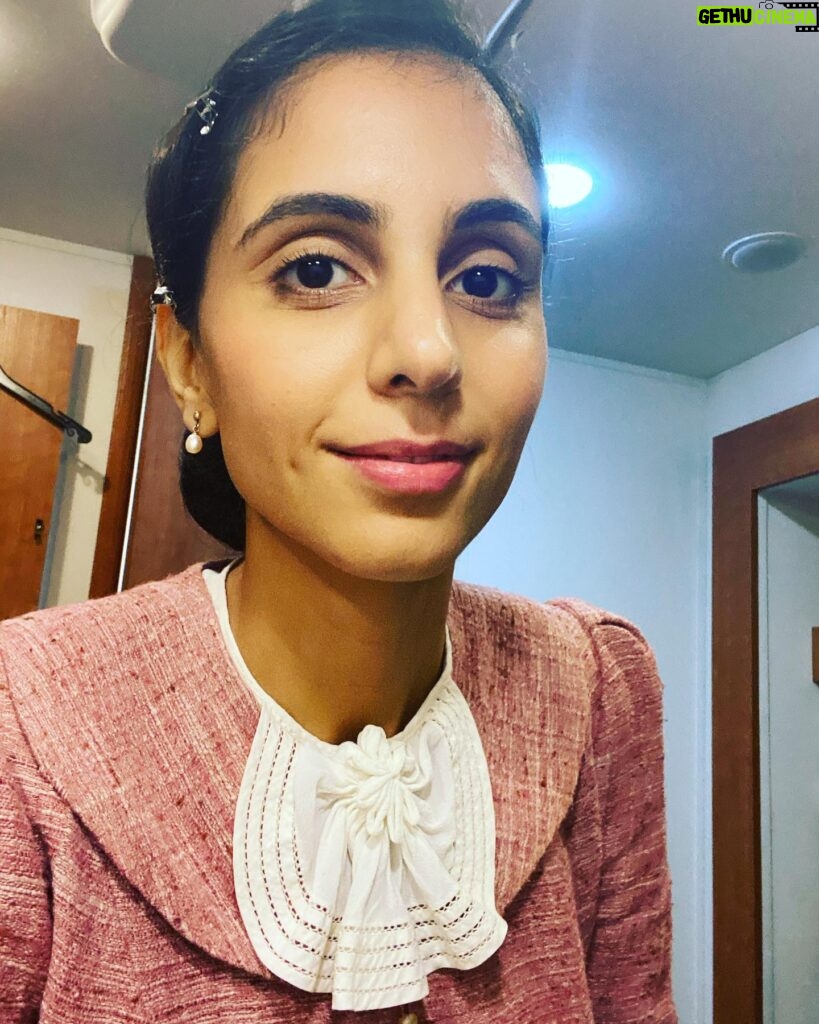 Actress Anjli Mohindra HD Instagram Photos and Wallpapers May 2024 ...