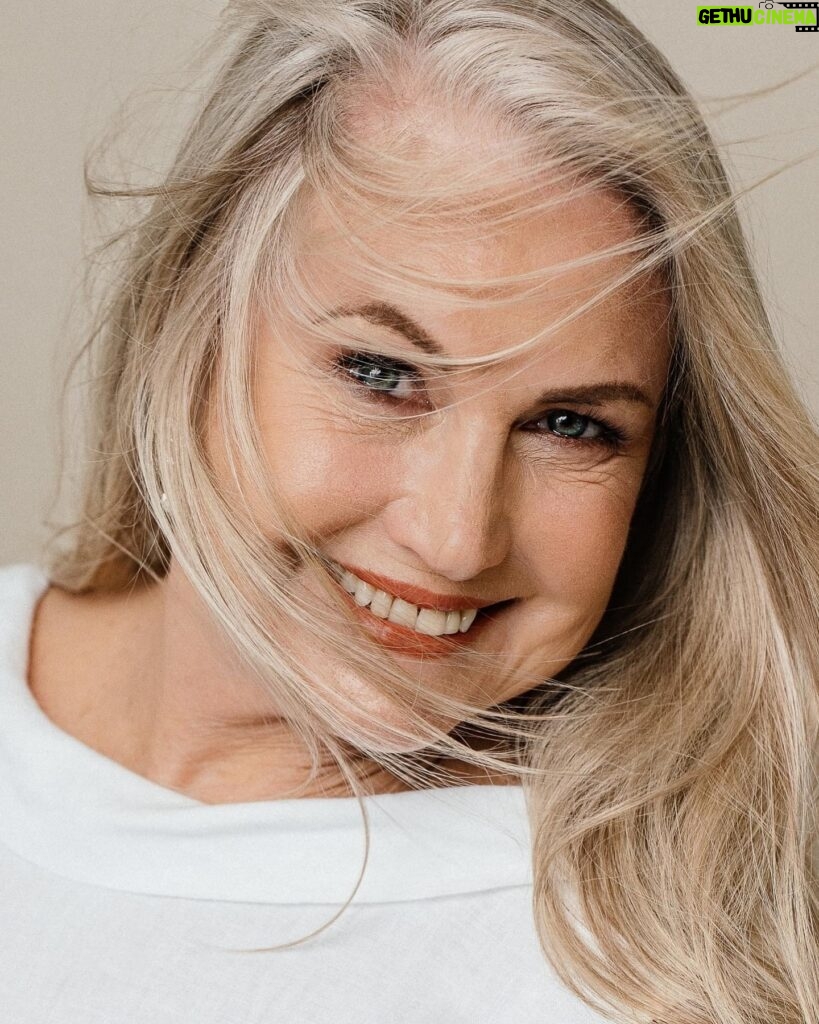 Actress Anneline Kriel HD Instagram Photos and Wallpapers January 2024 ...