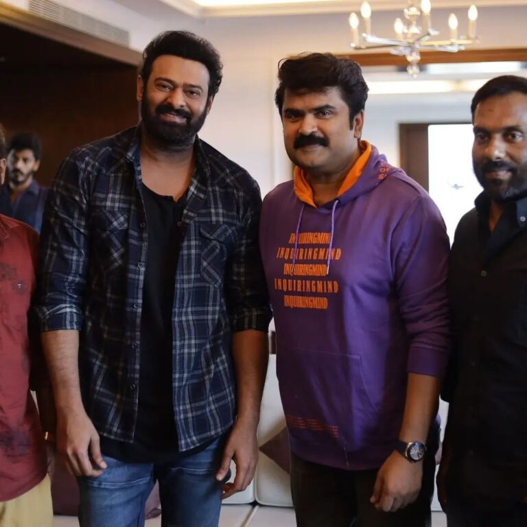 The Ultimate Ranking: Anoop Menon's 10 Most-Liked Pics