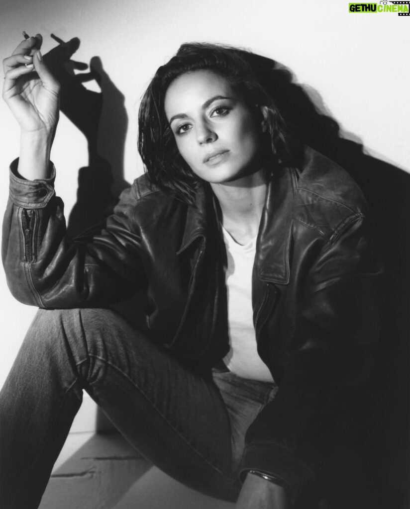 Actress Antonia Desplat HD Instagram Photos and Wallpapers May 2023 ...