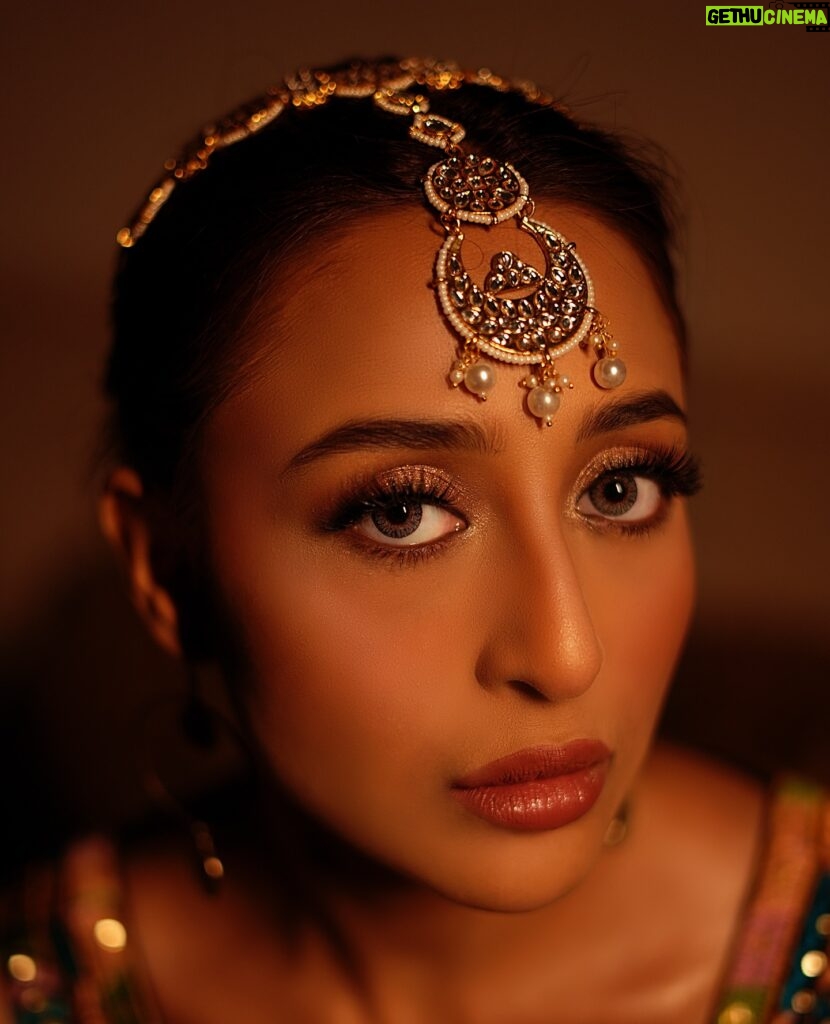 Actress Ariah Agarwal HD Photos and Wallpapers December 2024 | Gethu Cinema