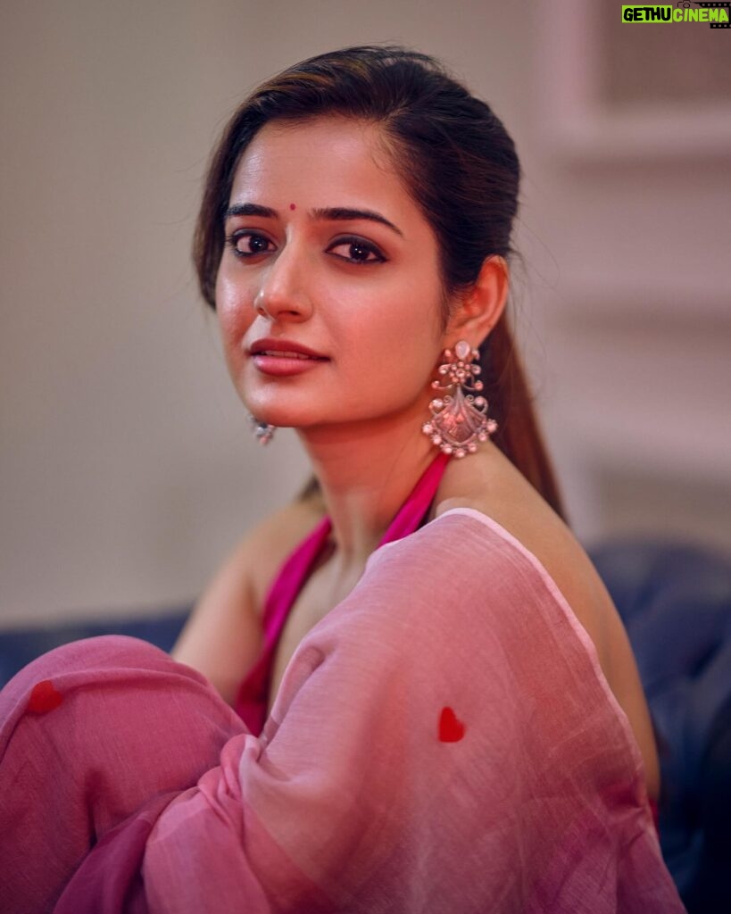 Actress Ashika Ranganath HD Instagram Photos and Wallpapers June 2024 ...