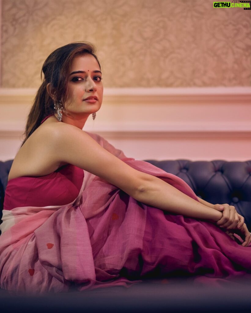 Actress Ashika Ranganath HD Instagram Photos and Wallpapers June 2024 ...