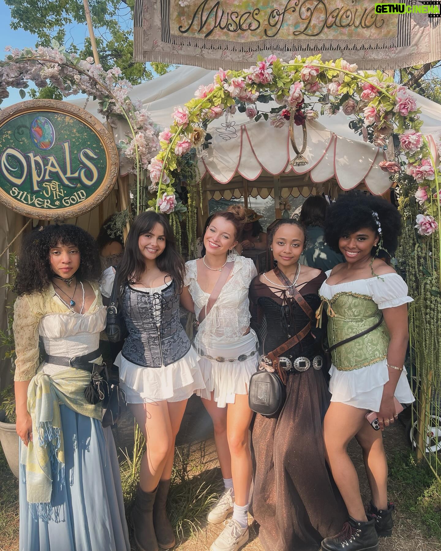 Actress Ava Acres HD Instagram Photos and Wallpapers May 2024 | Gethu ...