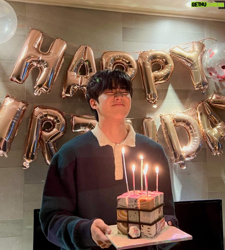 10 Stunning Instagram Photos of Bang Jae-min