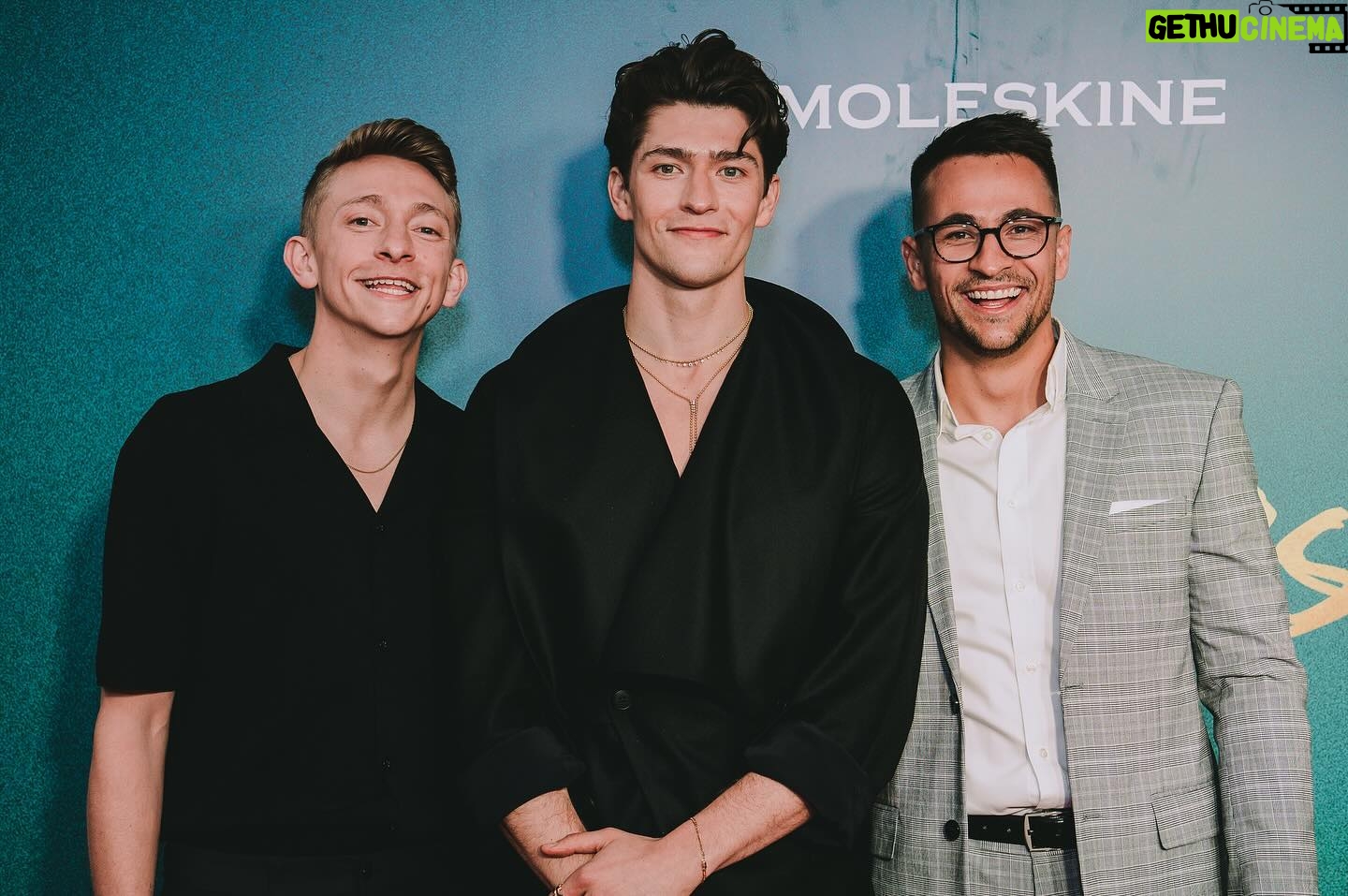 Actor Barton Cowperthwaite HD Instagram Photos and Wallpapers May 2024 ...