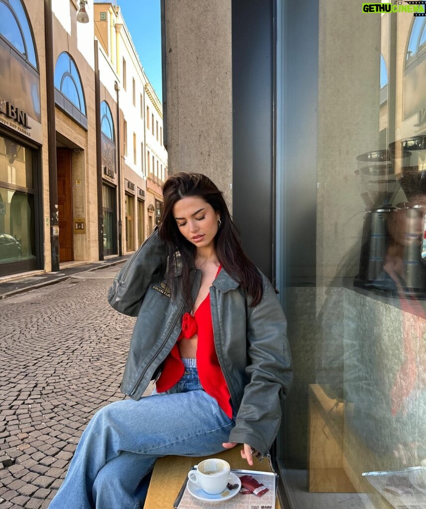Actress Beatrice Barichella HD Instagram Photos and Wallpapers June ...