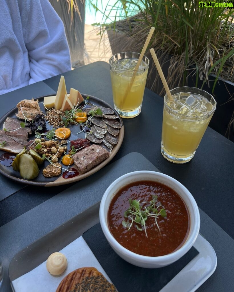 Actress Bianca Pilon HD Instagram Photos and Wallpapers May 2024 ...