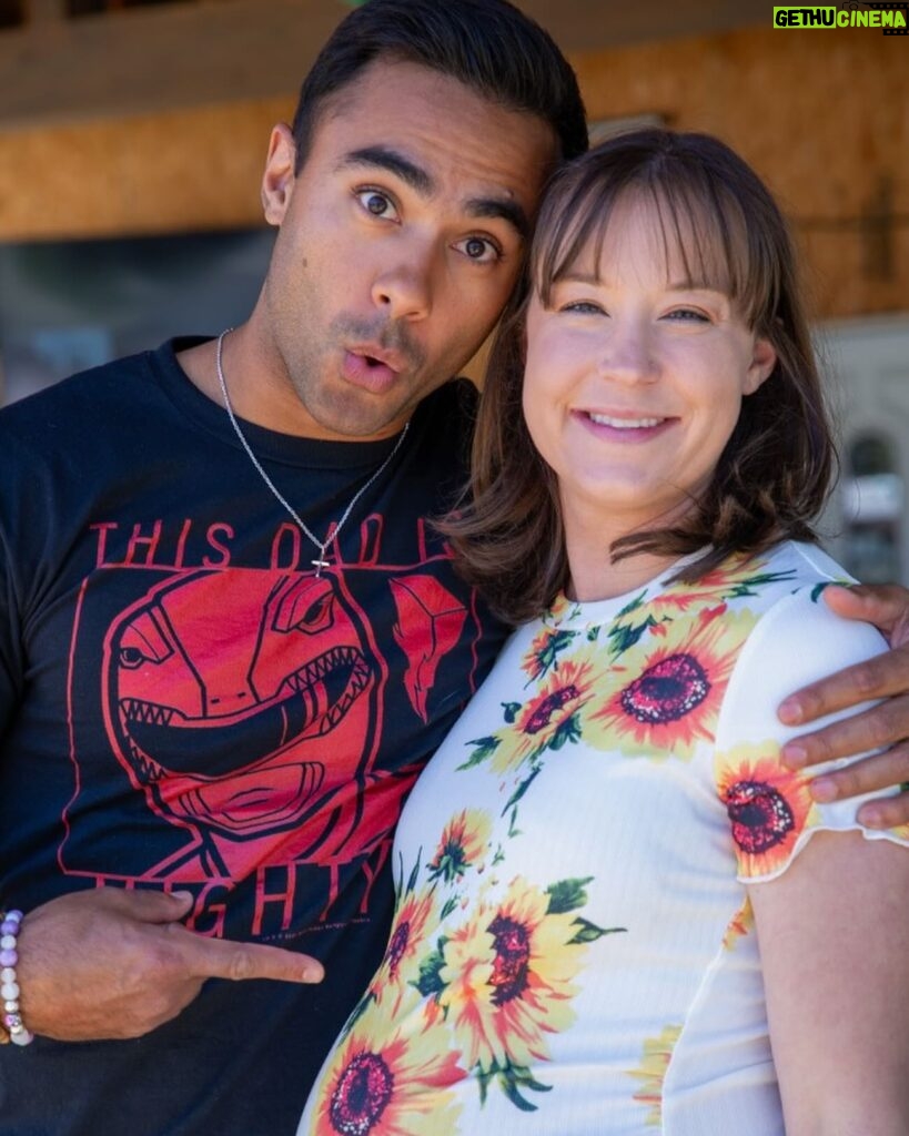 Thank you @carlyscholte for throwing such an amazing baby shower! And ...