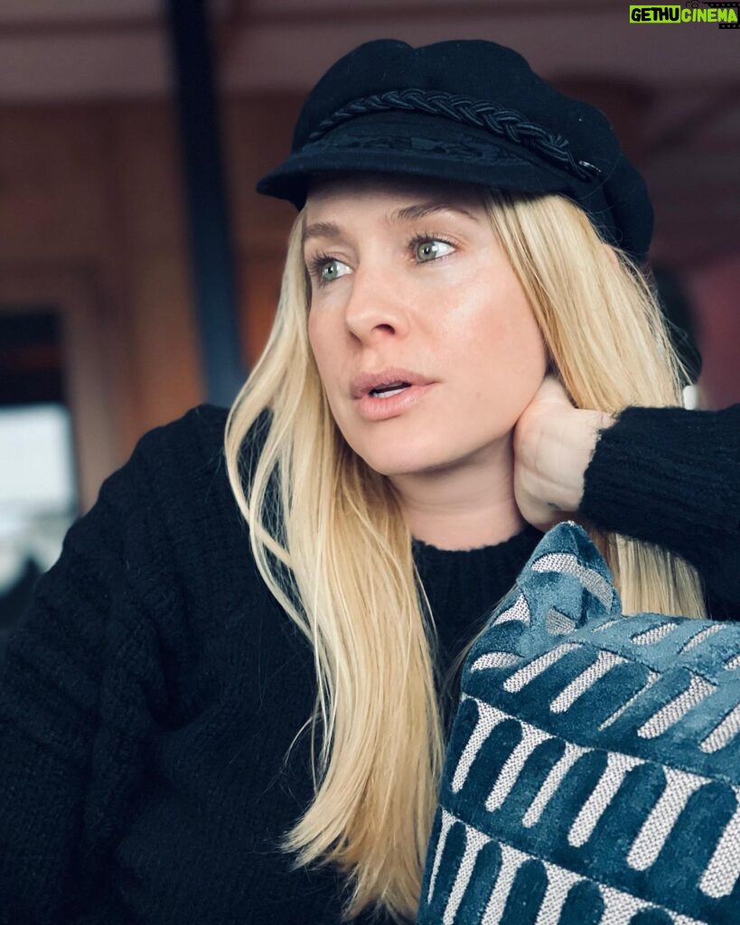 Actress Casey LaBow HD Instagram Photos and Wallpapers April 2023 ...