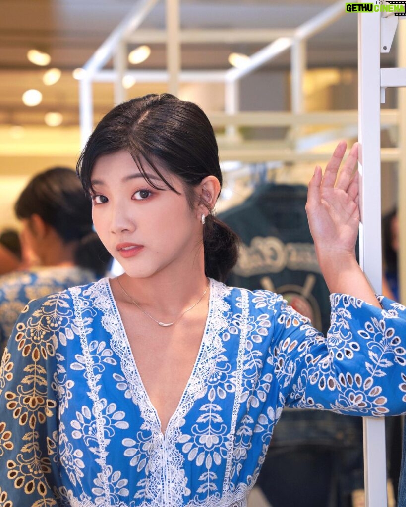 Actress Chen Si Ling HD Instagram Photos and Wallpapers July 2023 ...
