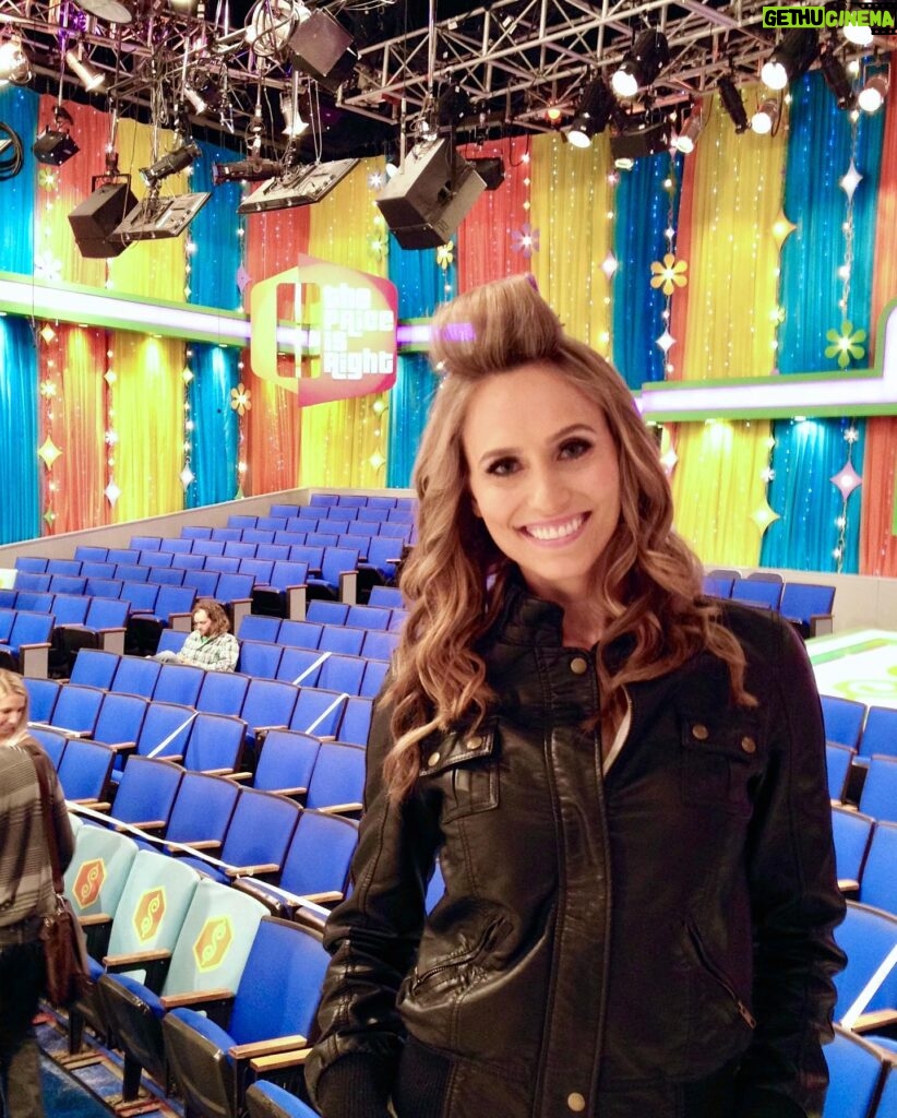 Actress Danielle Demski HD Instagram Photos and Wallpapers February ...