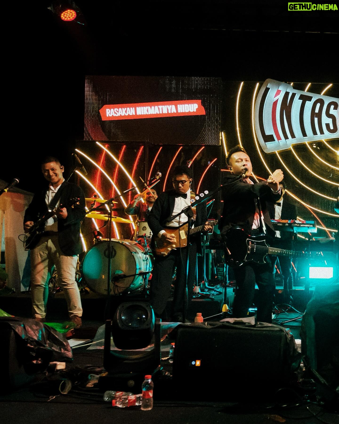 Danilla Riyadi | Gethu Cinema