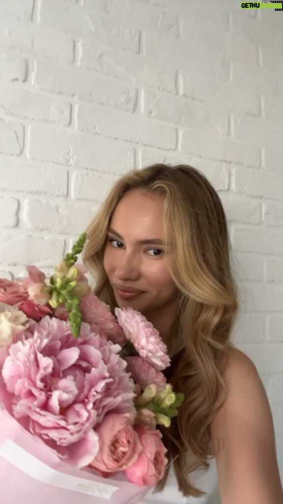 Actress Darya Aleksandrova HD Instagram Photos and Wallpapers June 2024 ...