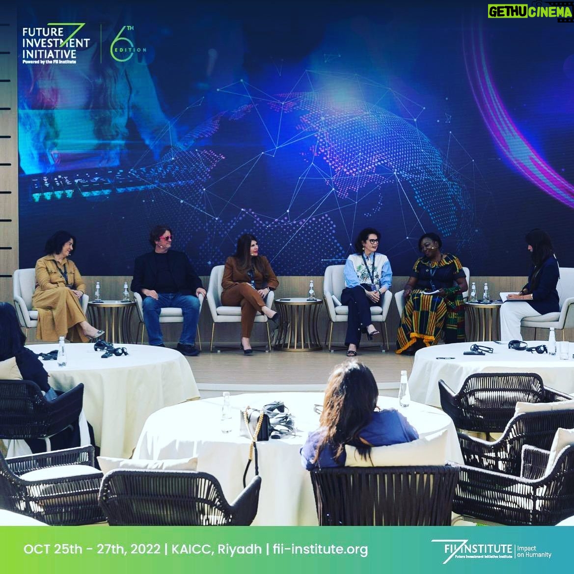 Dayle Haddon | Gethu Cinema