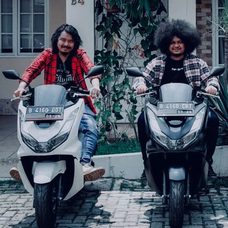 Discover Dodit Mulyanto’s 10 Most Popular Instagram Pics