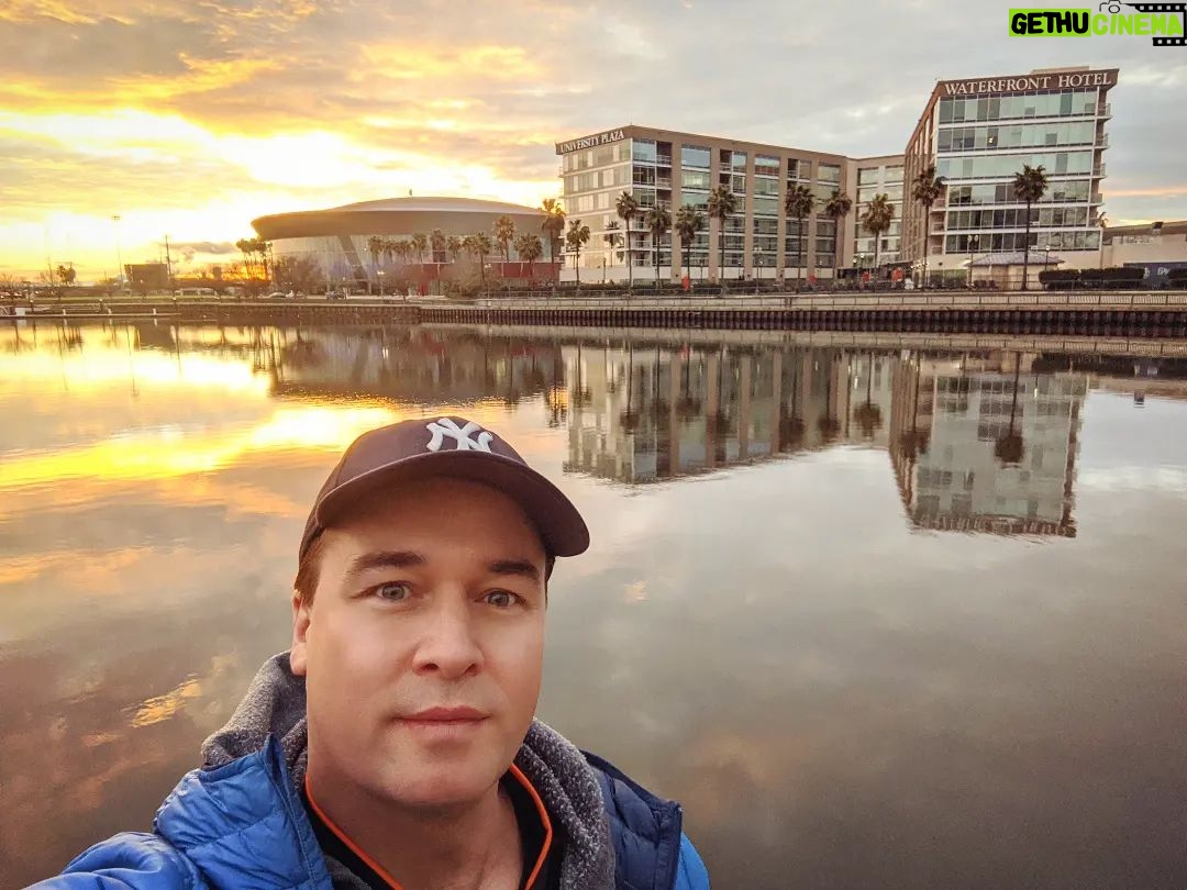 Dwayne Cameron Wiki, Biography, Age, Gallery, Spouse and more