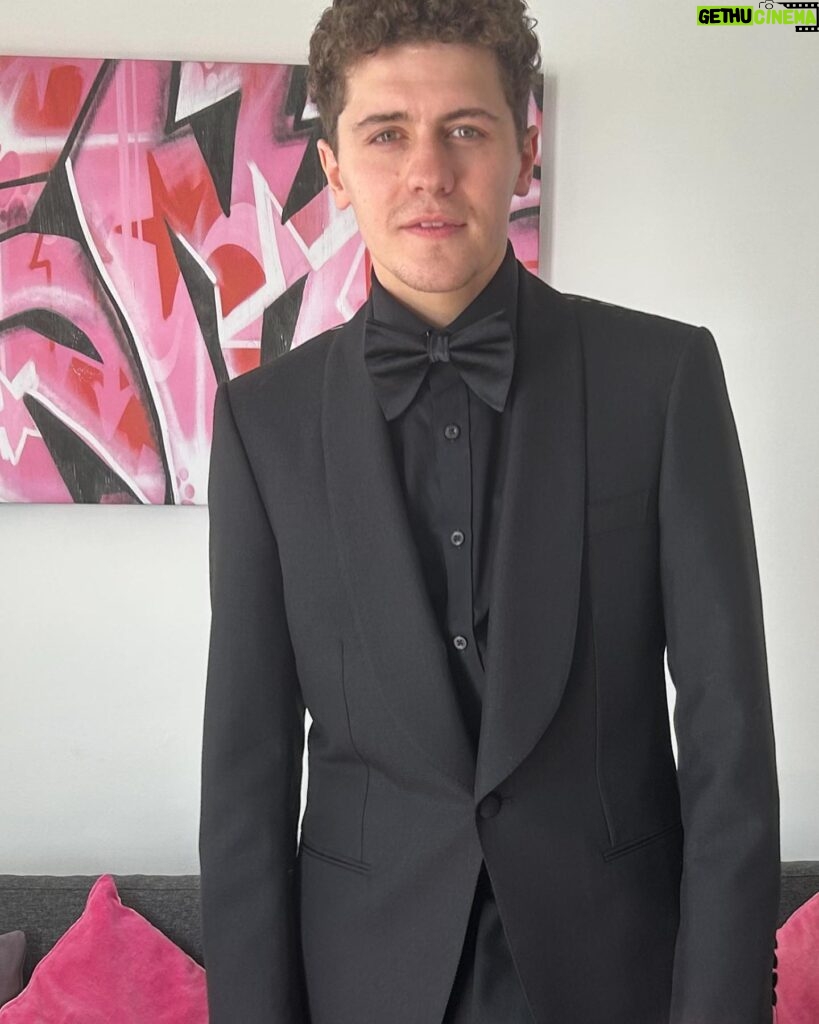 Actor Dylan Llewellyn HD Instagram Photos and Wallpapers January 2024 ...