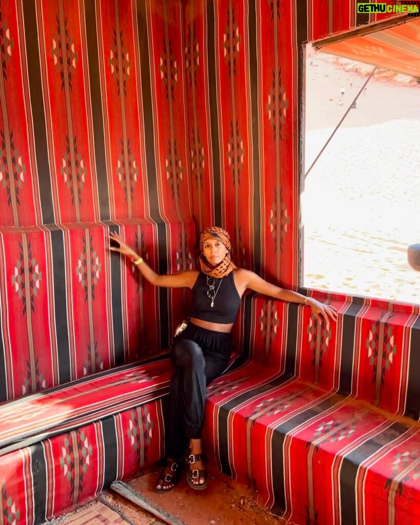 Actress Elizabeth Grullón HD Instagram Photos and Wallpapers May 2024 ...