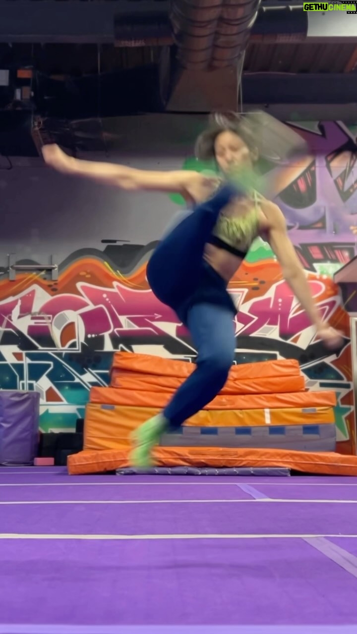 Emily Tung | Gethu Cinema