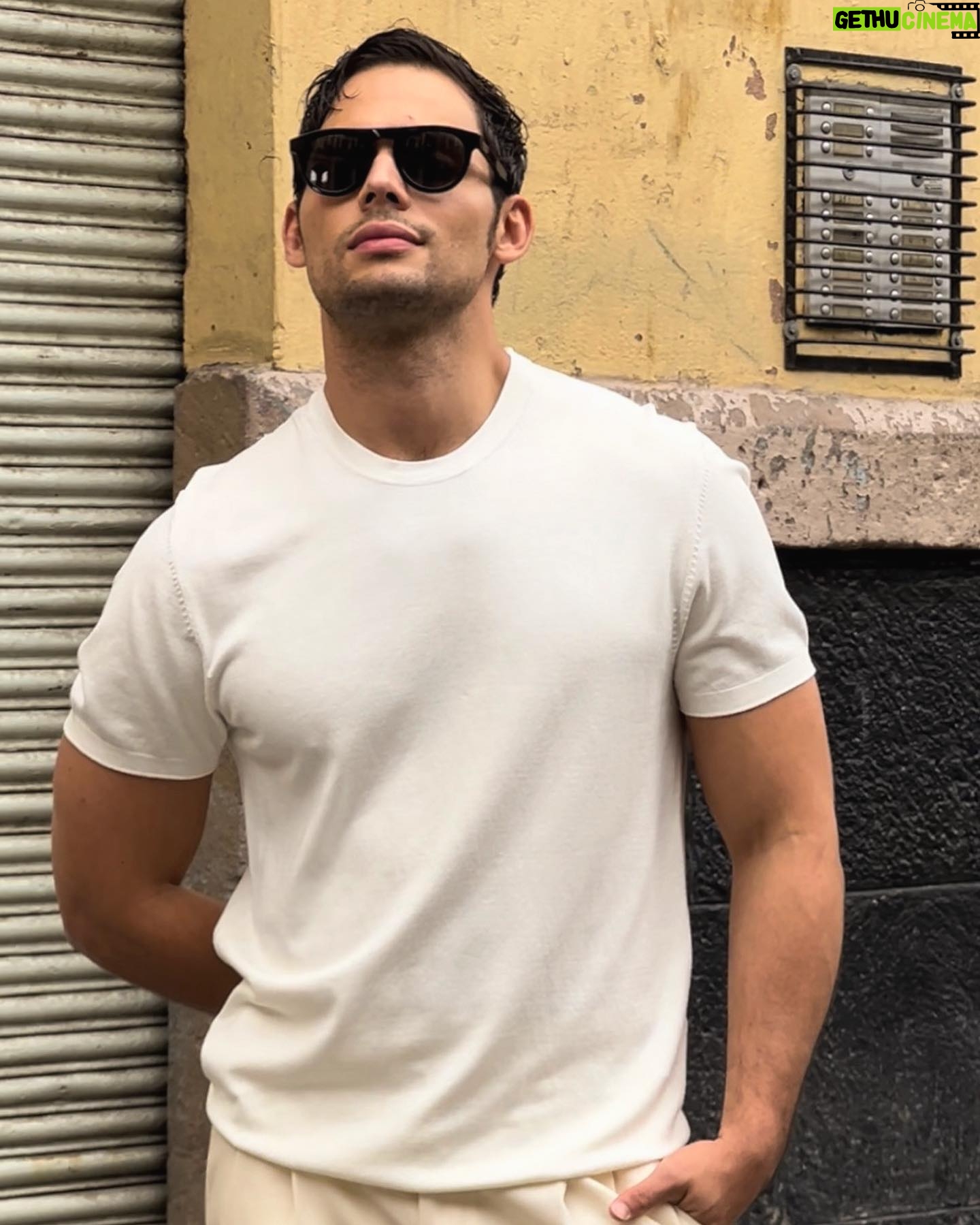 Actor Emmanuel Palomares HD Instagram Photos and Wallpapers November ...