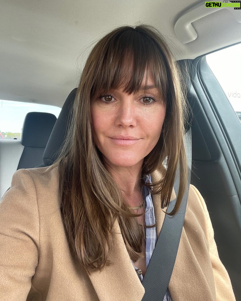 Actress Erinn Hayes HD Instagram Photos and Wallpapers December 2023 ...