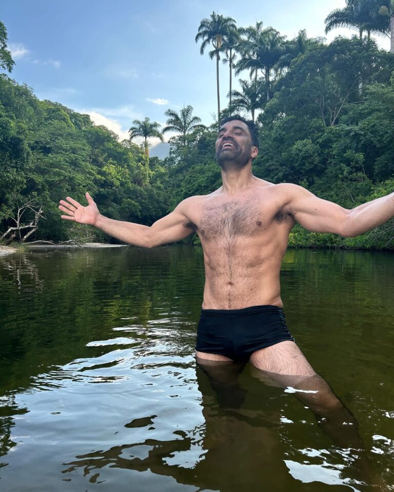 Unveiling Felipe Contreras's Most Liked Instagram Photos: A Top 10 List!