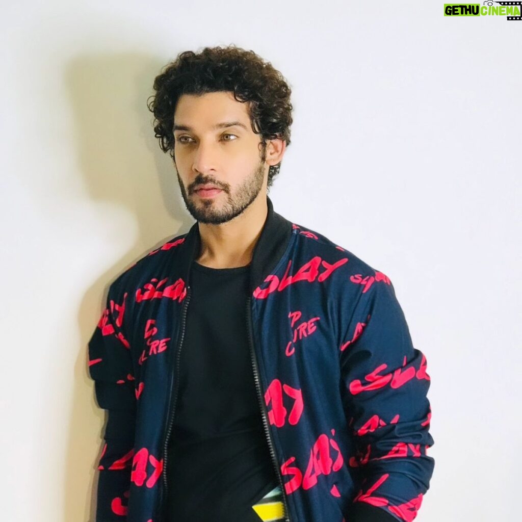 Actor Gautam Vig HD Instagram Photos and Wallpapers July 2024 | Gethu ...