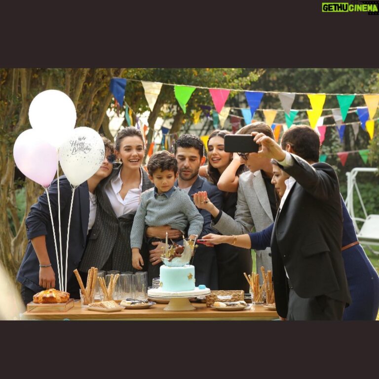 Unveiling Halil Babür's Most Liked Instagram Photos: A Top 10 List!