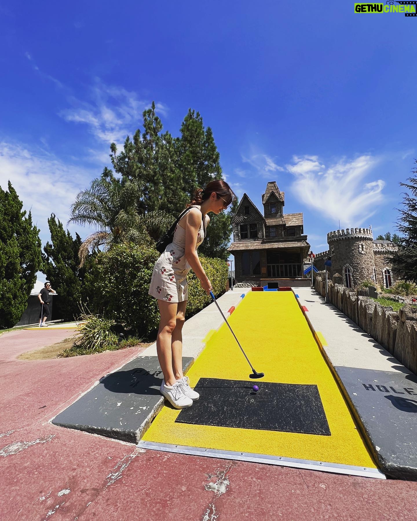 Holly Deveaux | Gethu Cinema