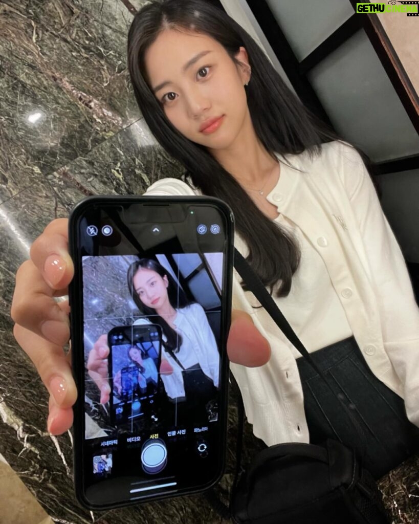 Actress Hong Hwa-yeon HD Instagram Photos and Wallpapers October 2023 | Gethu Cinema