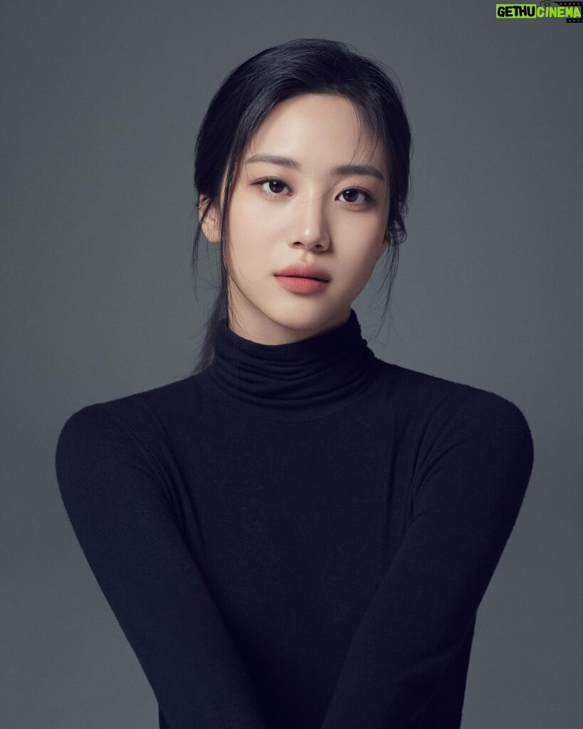 Actress Hong Hwa-yeon HD Instagram Photos and Wallpapers April 2024 | Gethu Cinema