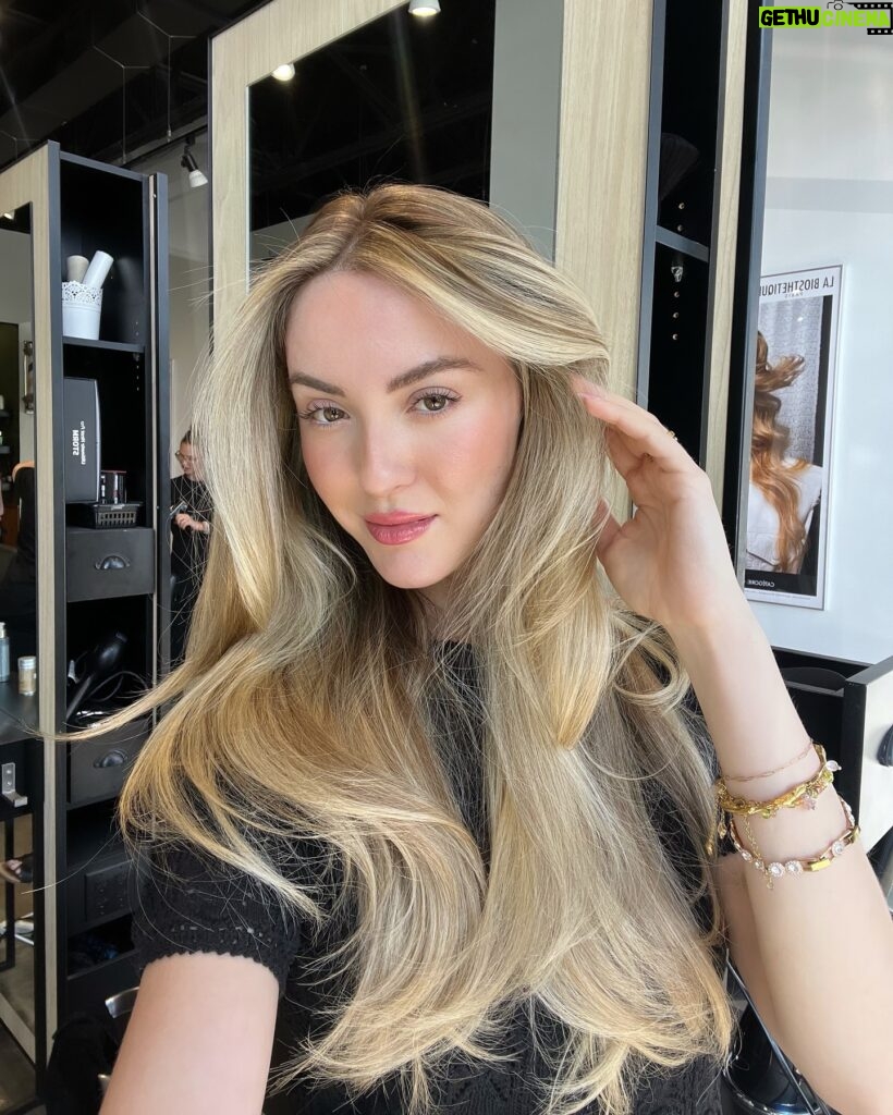 Actress Isabelle Labrecque HD Instagram Photos and Wallpapers June 2024 ...