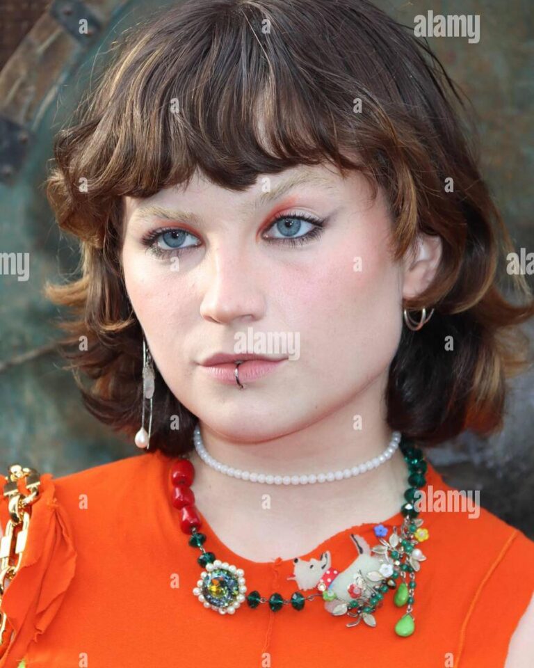 Unveiling Ísadóra Bjarkardóttir Barney's Most Liked Instagram Photos: A ...