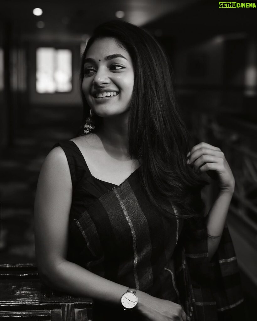 Actress Ivana HD Instagram Photos and Wallpapers May 2024 | Gethu Cinema