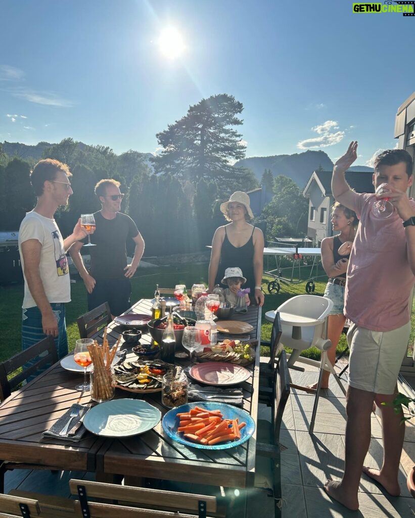 Actress Jennifer DiNoia HD Instagram Photos and Wallpapers August 2023 ...